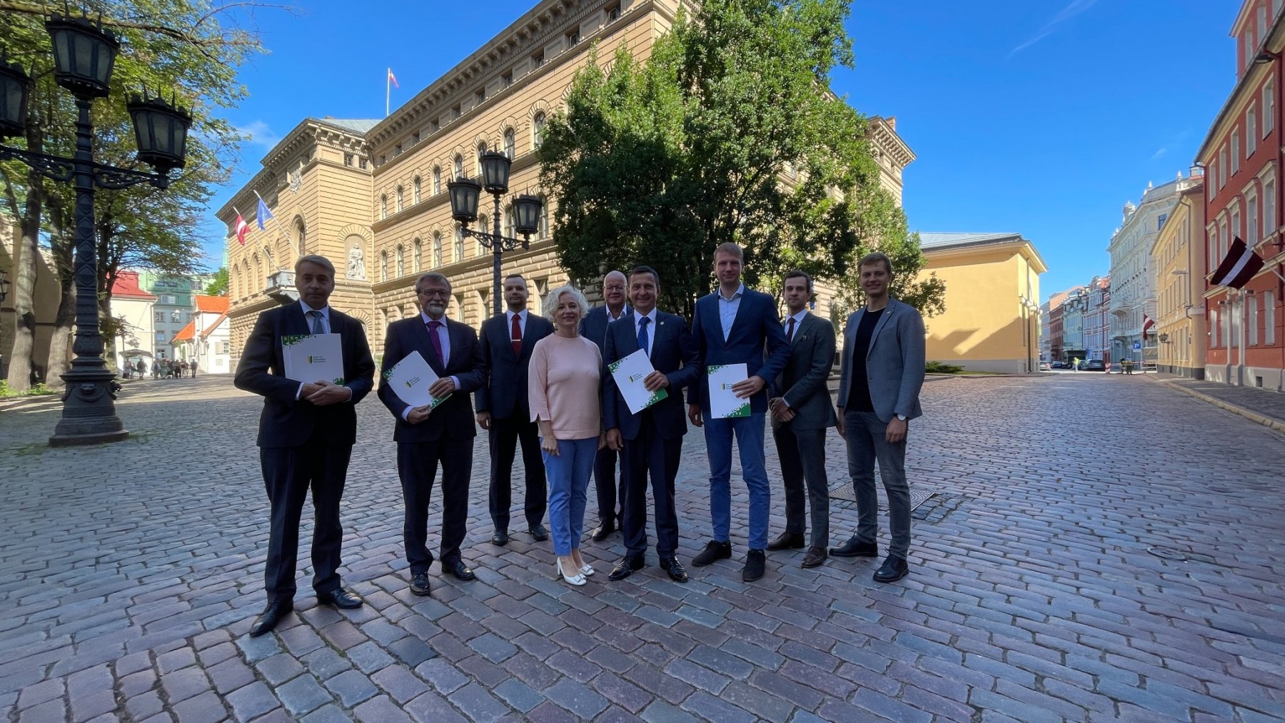 ZZS bez zaļajiem, bet ar sociāldemokrātiem – Puaro.lv