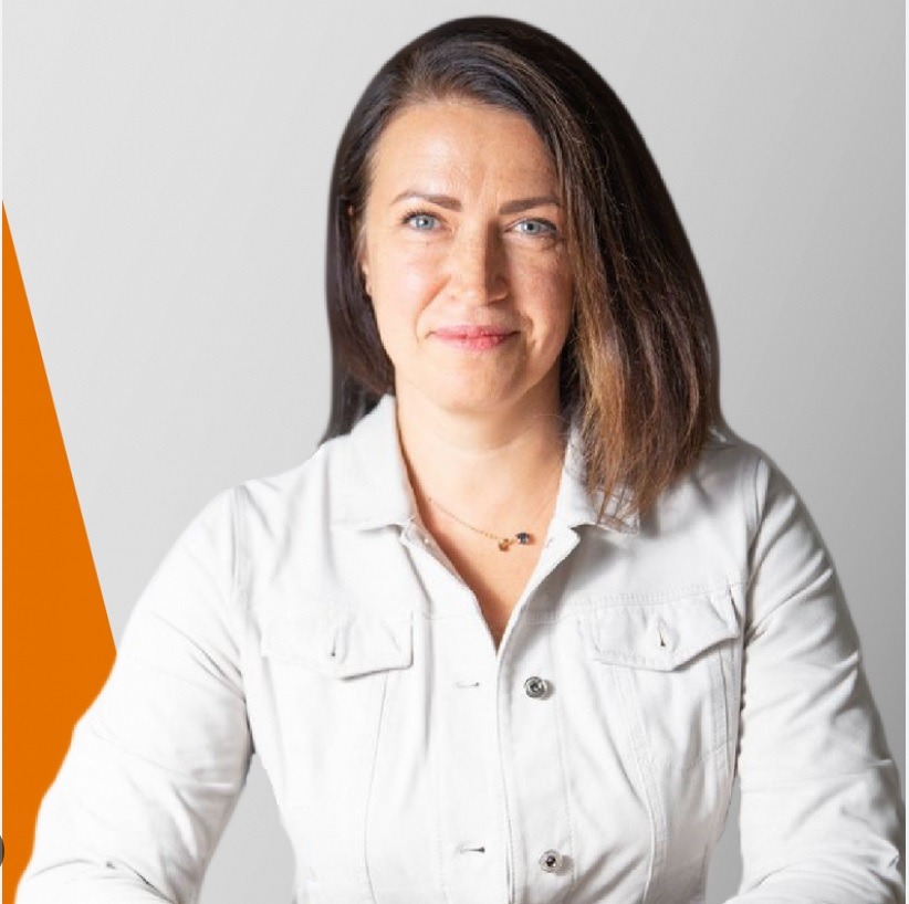 Agnese Vaļuliene – Puaro.lv