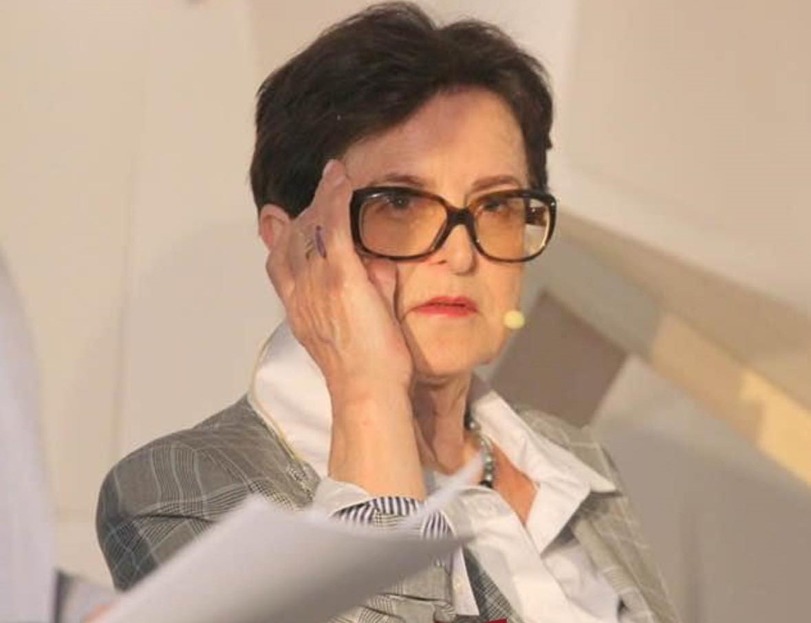 Priekšvēlēšanu aģitācija tikai valsts valodā! Māra Zālīte un citi ...