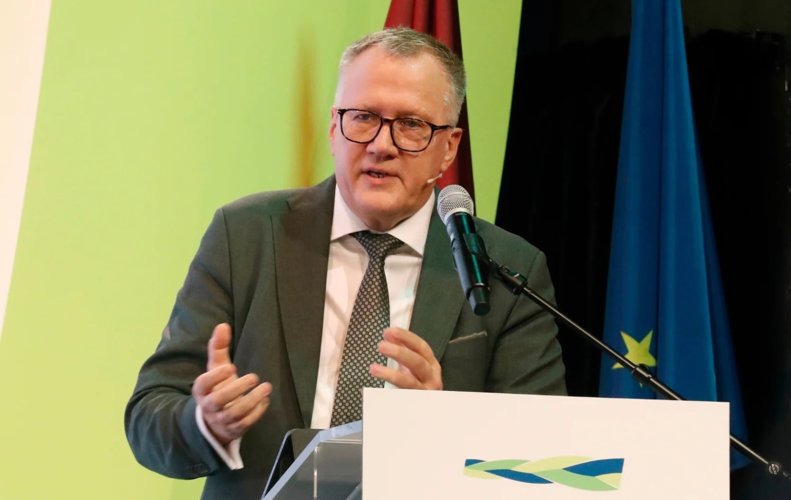 Politika – Puaro.lv